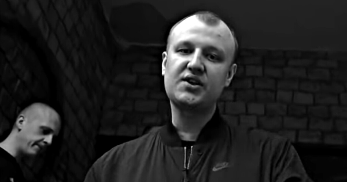 Karwan dołącza do GUGU, gdzie wyda nowy album. Dostaniemy także ...