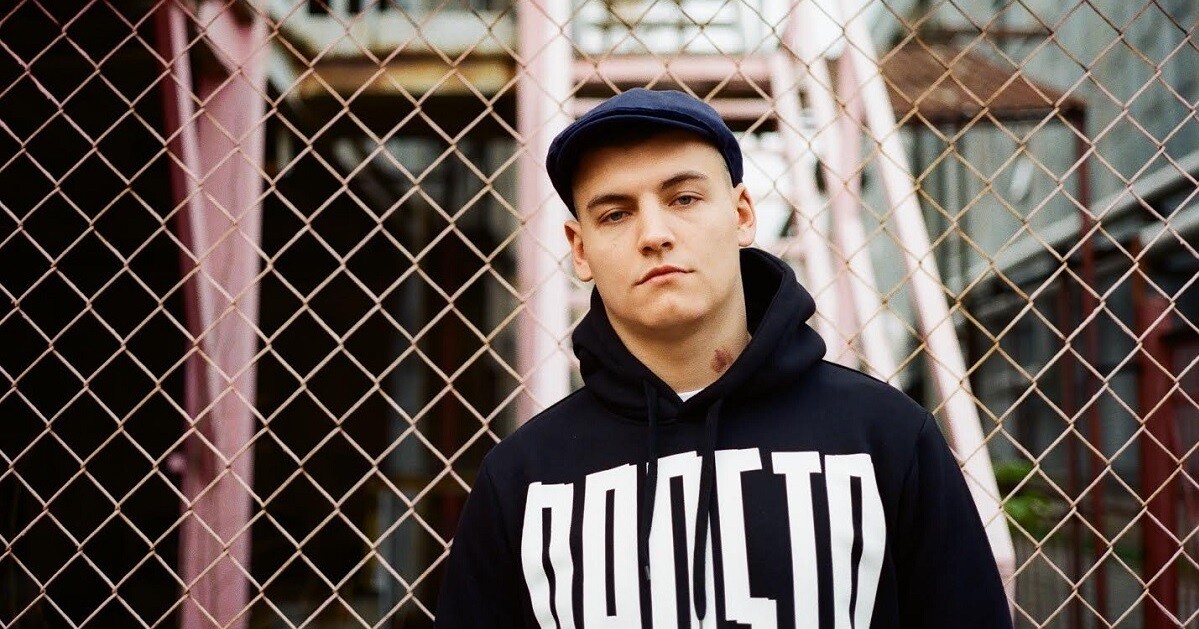 Frosti Rege ostro o Prosto. Nazywa dołączenie do wytwórni największym ...