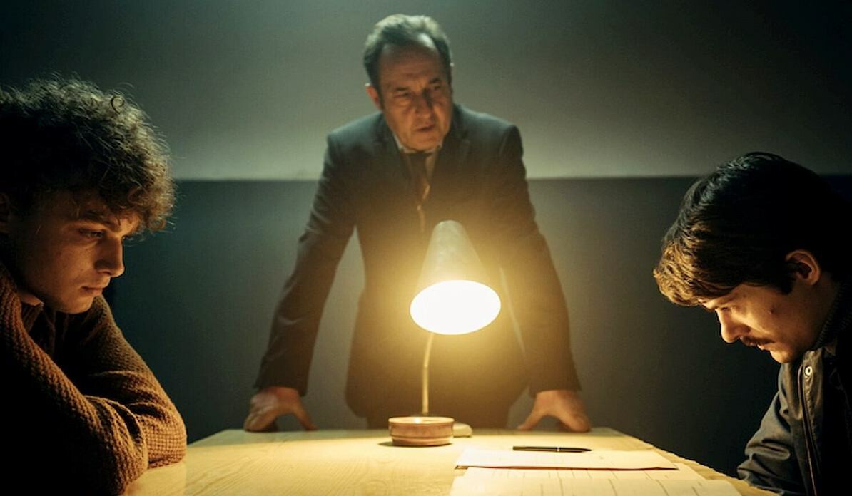 Recenzujemy film „Hiacynt”, głośną premierę Netfliksa. Czego w nim ...